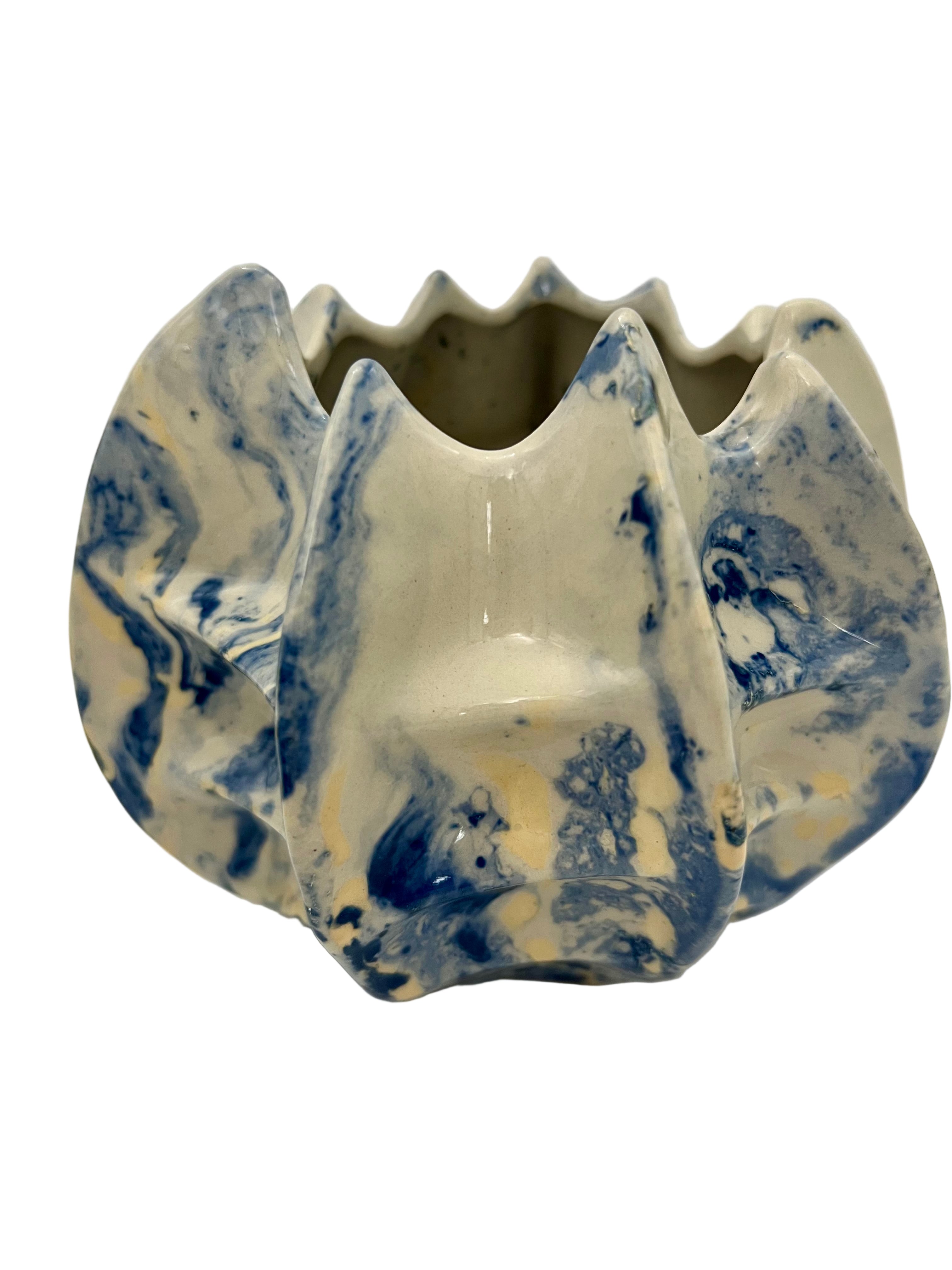 PAIR OF VINTAGE ABSTRACT BLUE AND WHITE CERAMIC PLANTERS/CANDLE HOLDER – Eclectic Whimsy